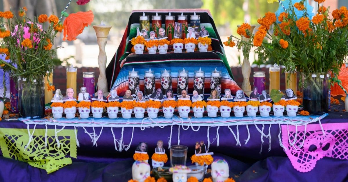 Día de Muertos 2024: ¿Se puede poner ofrenda a una persona recién ...
