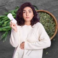 La hierba medicinal que reduce los síntomas de la menopausia y mejora ...